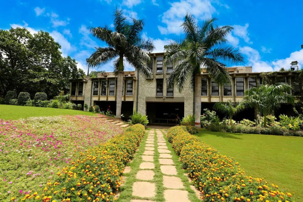 IIM Bangalore Photos (Image Gallery): Campus, Hostel, More